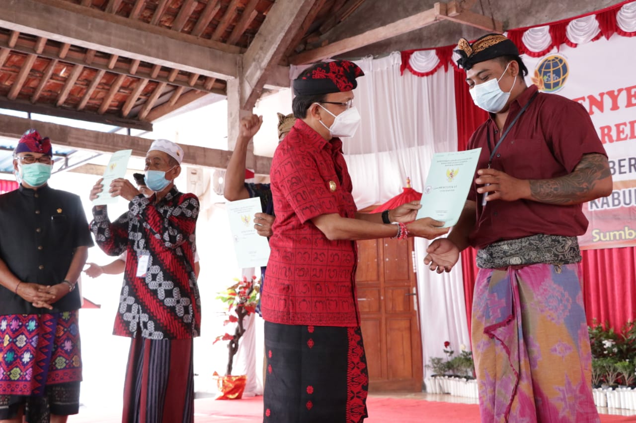Terkatung-Katung Lebih dari 60 tahun, Gubernur Koster Selesaikan ...