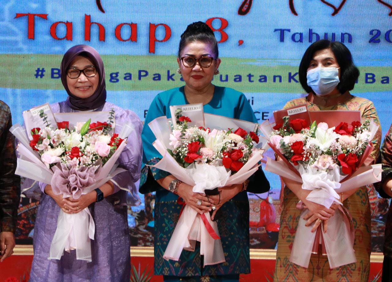 Ketua Dekranasda Bali Buka Pameran IKM Bali Bangkit Tahap 8 Tahun 2022 - Pemerintah Provinsi Bali