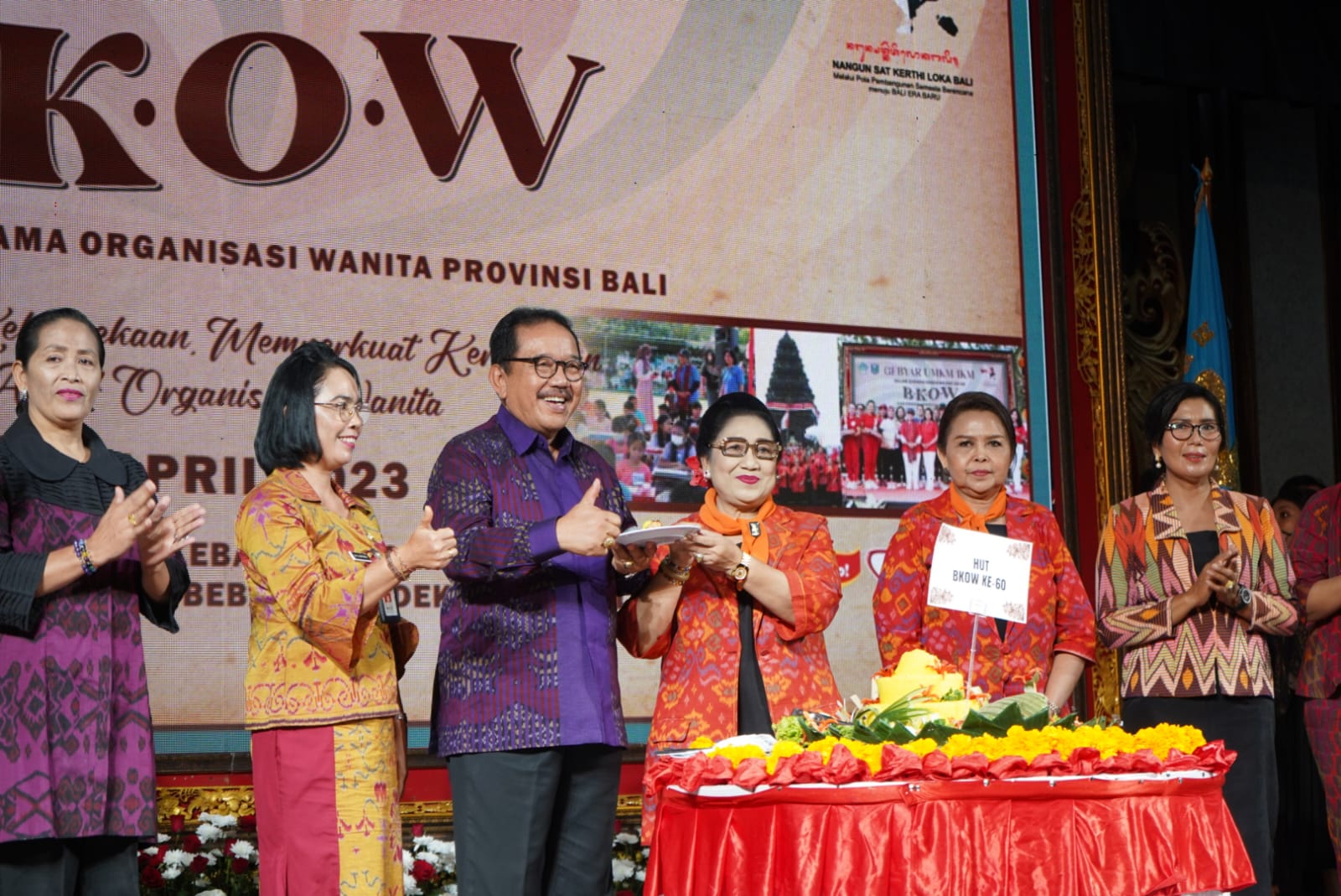 Hadiri Puncak Peringatan HUT BKOW ke 60th, Wagub Cok Ace Harap Peran ...