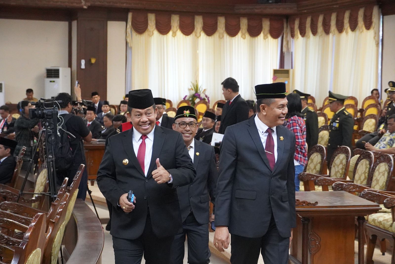 Pimpinan DPRD Provinsi Bali 2024-2029 Resmi Dilantik, Pj. Gubernur Bali Ajak Ngrombo Mencari ...