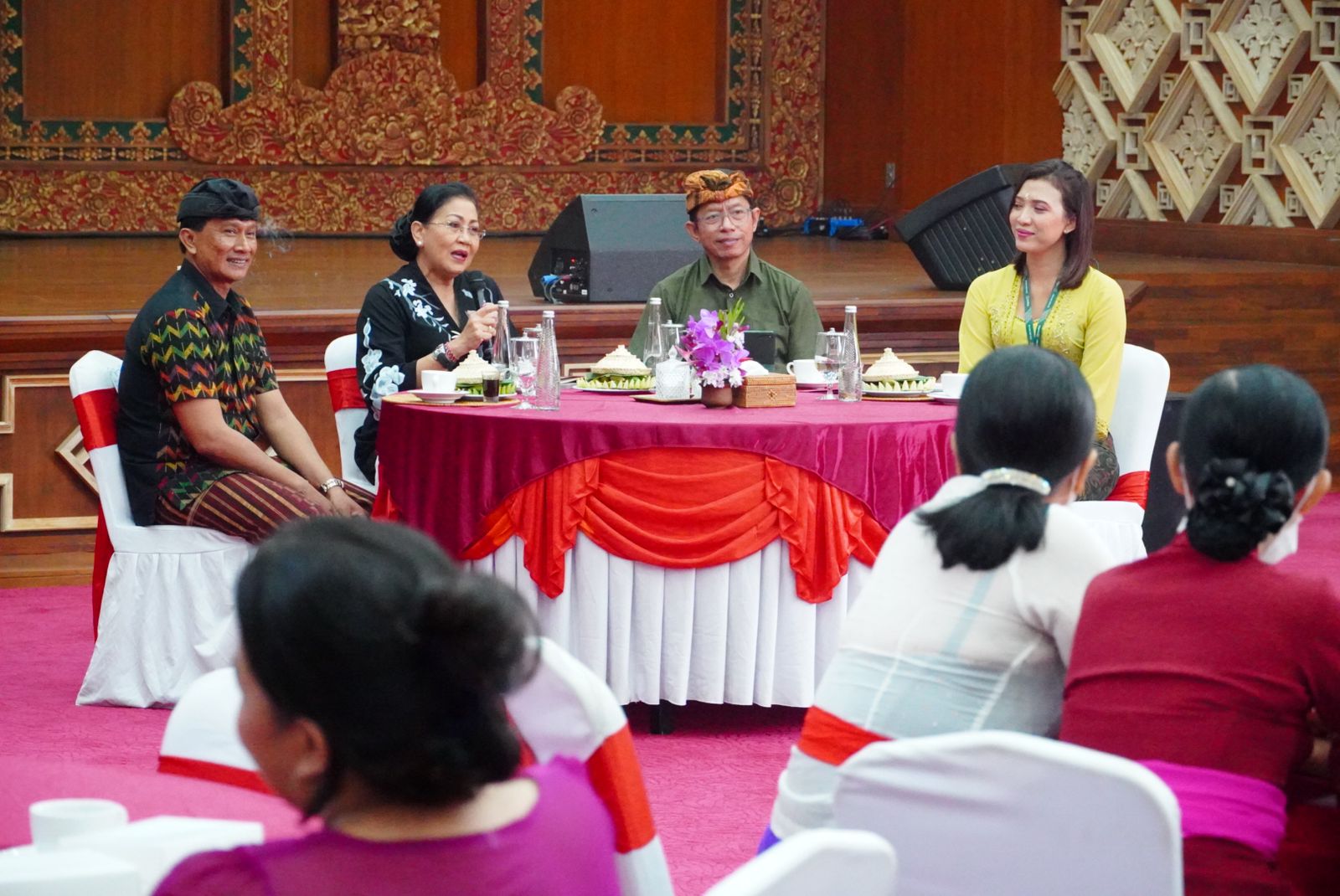 Prasarana Kuliner di PKB 2025 Bebas Plastik, Ibu Putri Koster Tegaskan ...
